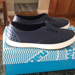 Native | Shoes | Native Womens Or Mens Cute Hip Water Shoes | Poshmark